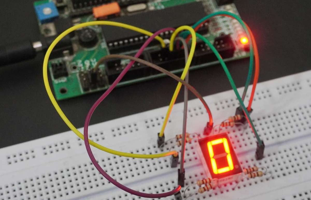 7-Segment Display Interfacing with AVR ATmega16/ATmega32 | AVR AT..