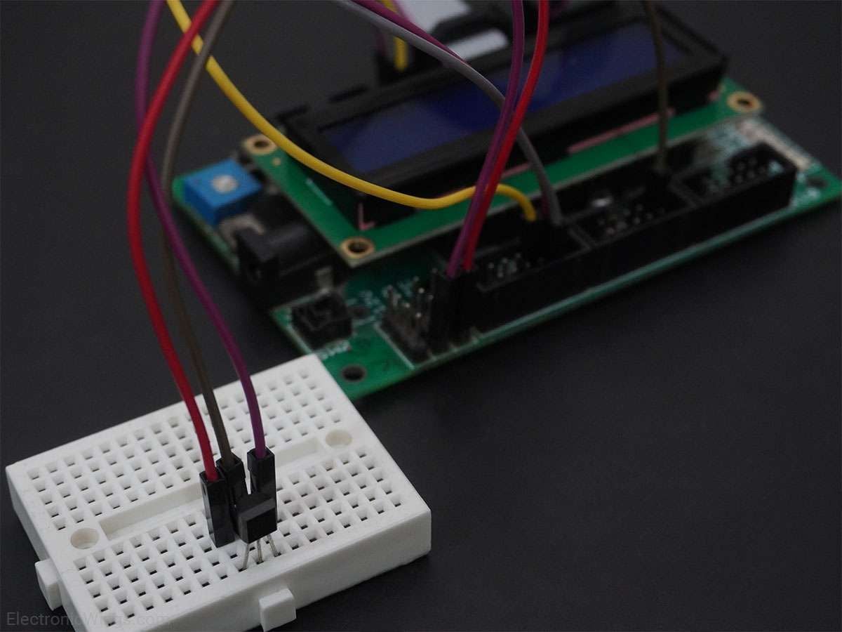 LM35 Temperature Sensor Interfacing with AVR ATmega16/ATmega32