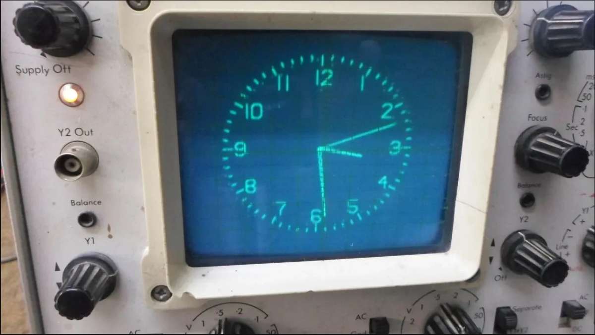 How to make Simplest ever Oscilloscope Clock | project