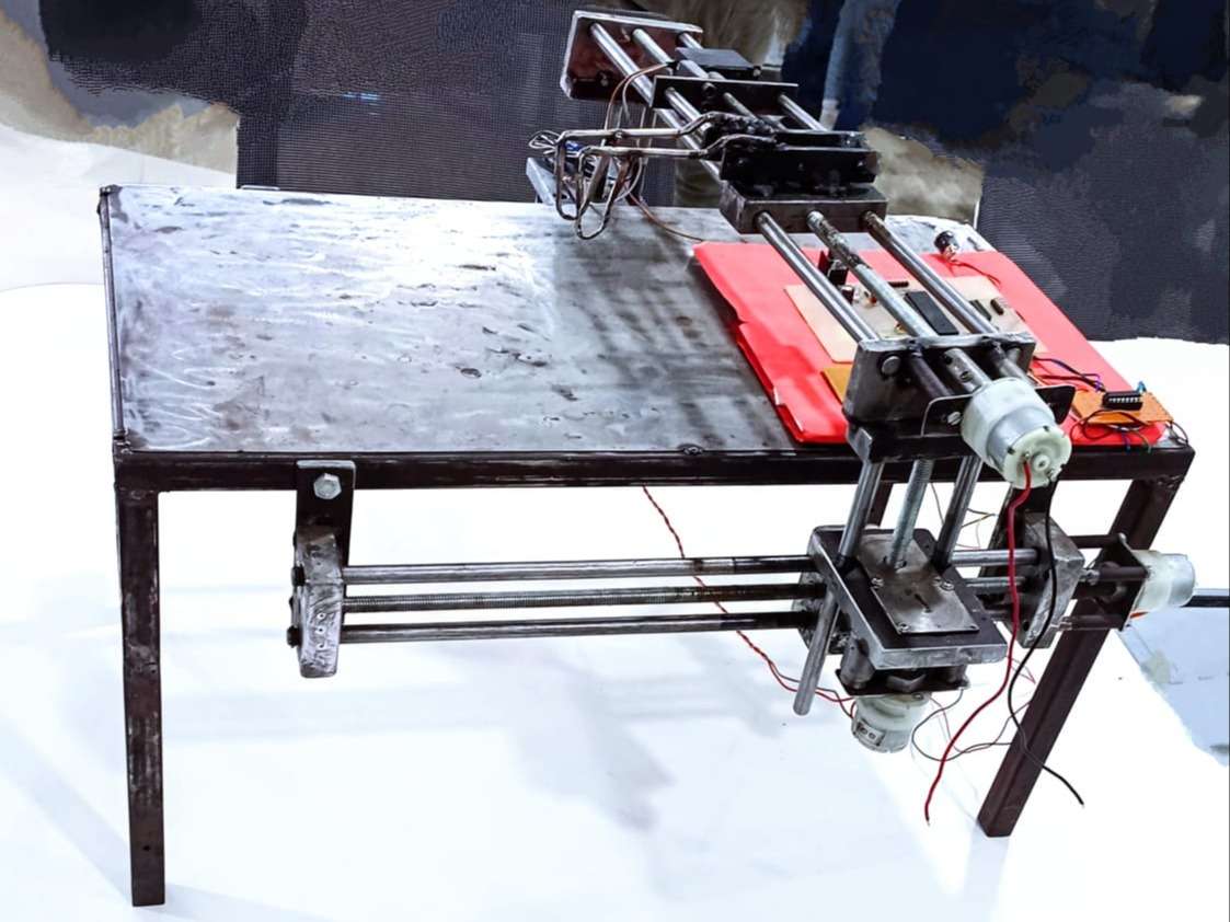 Automatic abdominal retractor for abdominal surgery | project